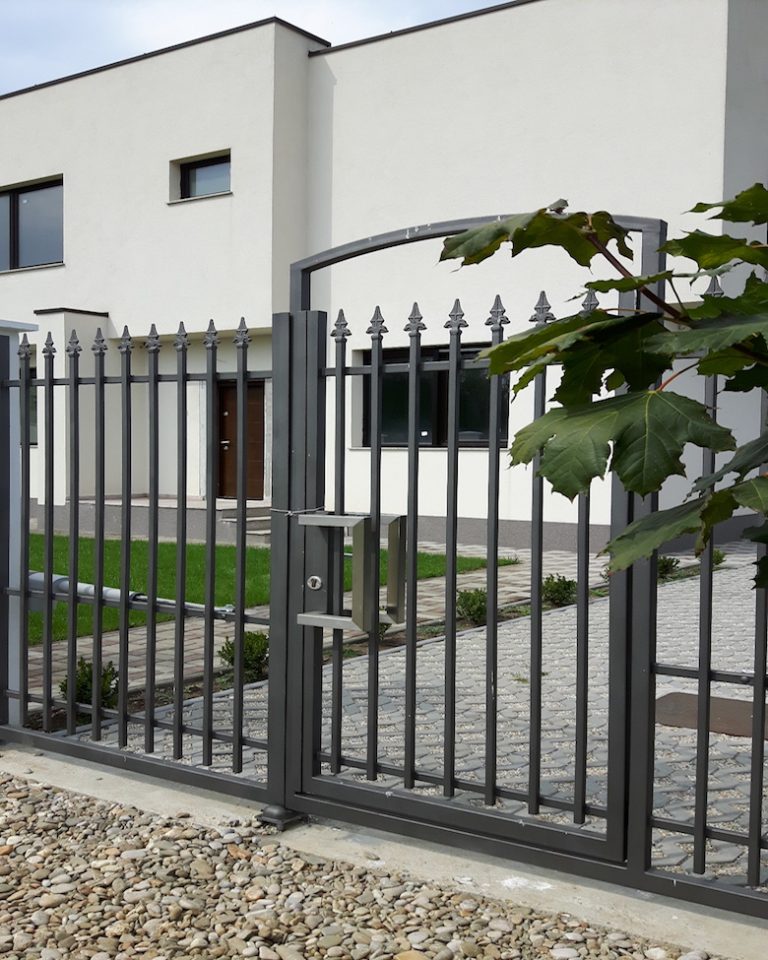 PORTOFOLIU PORTI SI GARDURI – Metastil